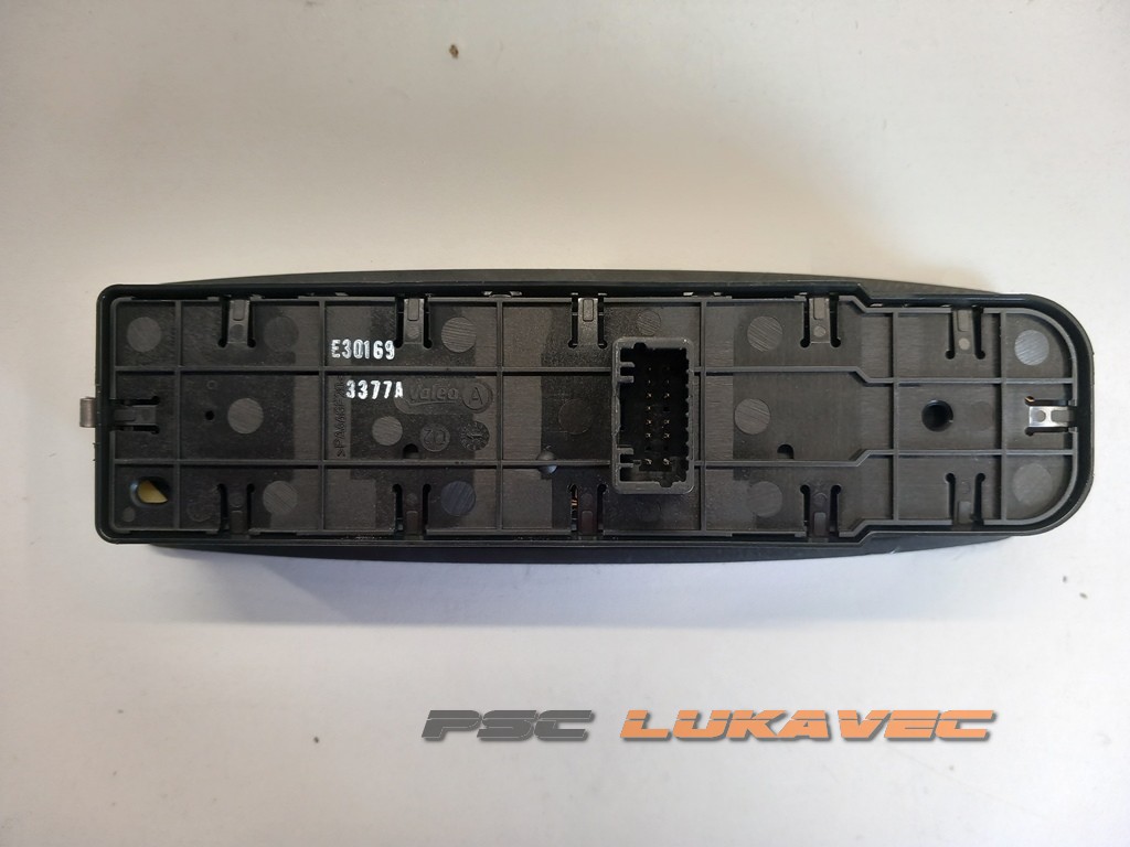 RENAULT MEGANE 3 PREKIDAČI PODIZAČA STAKLA 809610007R - PSC Lukavec ...