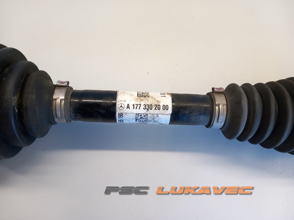 MERCEDES CLA 250 POLUOSOVINA DESNA A1773302000 - PSC Lukavec - autodijelovi